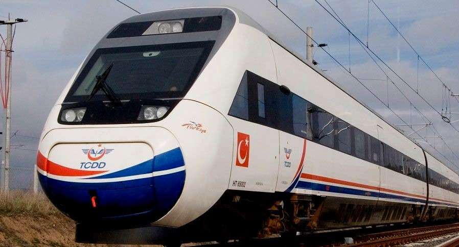 RİZE TRABZON ARASINDAKİ DEMİRYOLU TARTIŞMASI YENİDEN ALEVLENDİ.