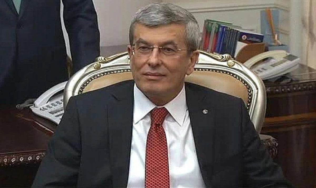 RİZELİ ESKİ BAKAN EMEKLİ OLDU