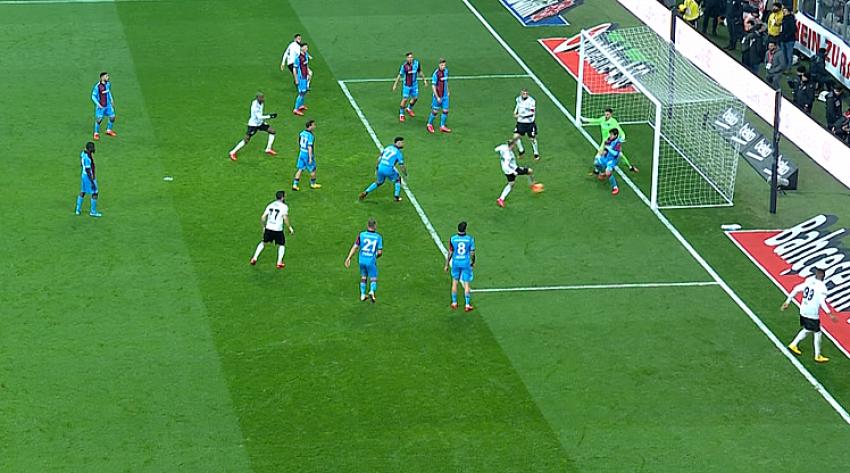 TRABZONSPOR 90+3'DE 1 PUANI KURTARDI TRABZONSPOR 90+3'DE 1 PUANI KURTARDI